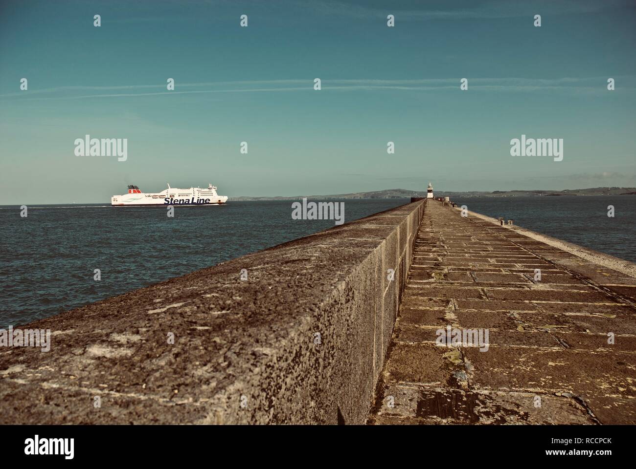 The Stena Line's Irish ferry boat 'The Adventurer' approaches the ...