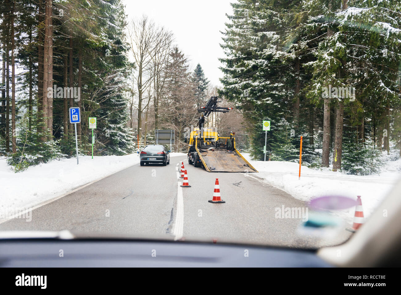 Car crash pov hi-res stock photography and images - Alamy
