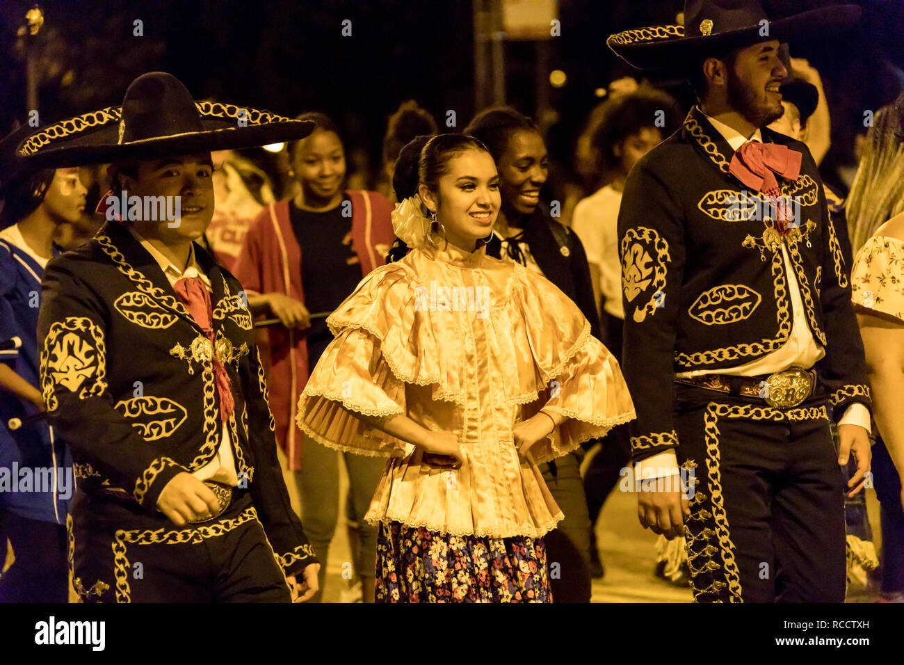 Mariachi outfits hi-res stock photography and images - Alamy