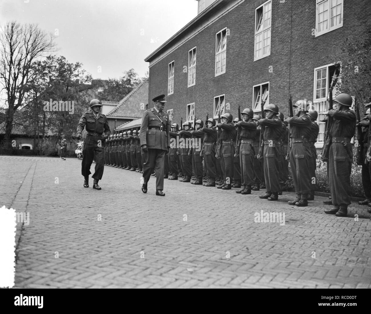 Richard gale hi-res stock photography and images - Alamy