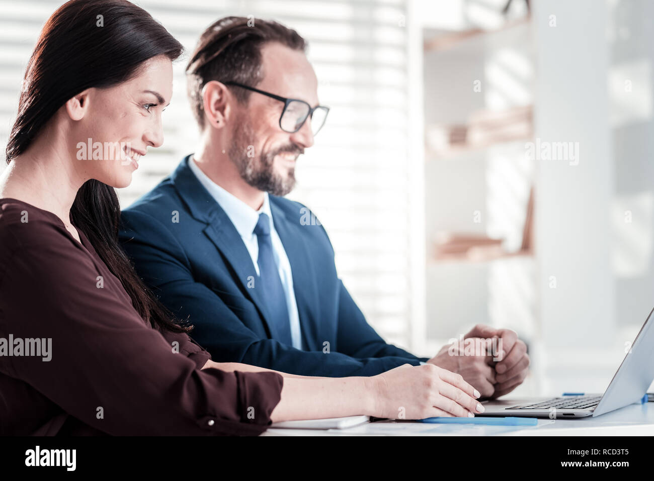 Professional meeting focusing on hi-res stock photography and images ...