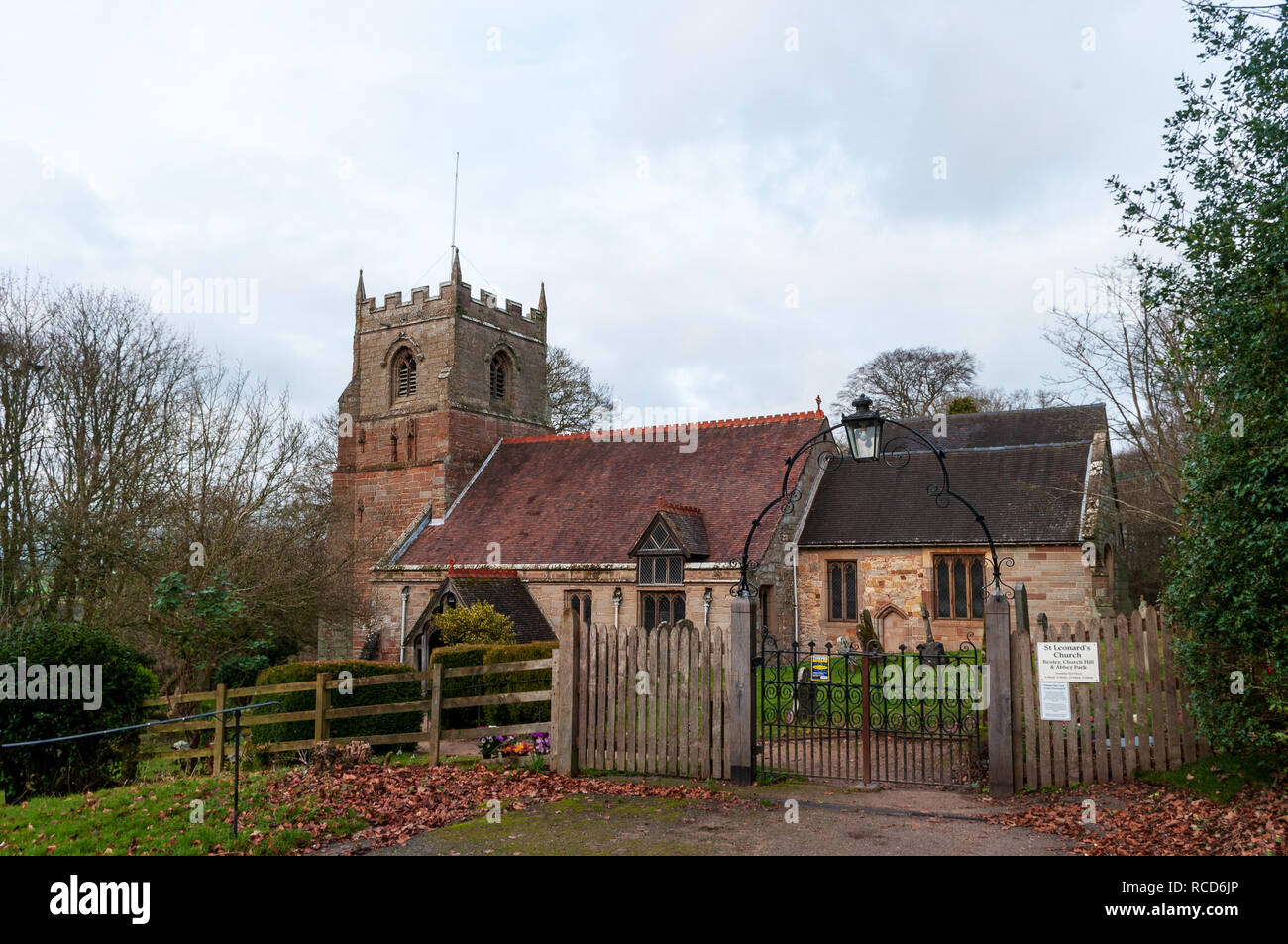 St leonard's beoley hi-res stock photography and images - Alamy