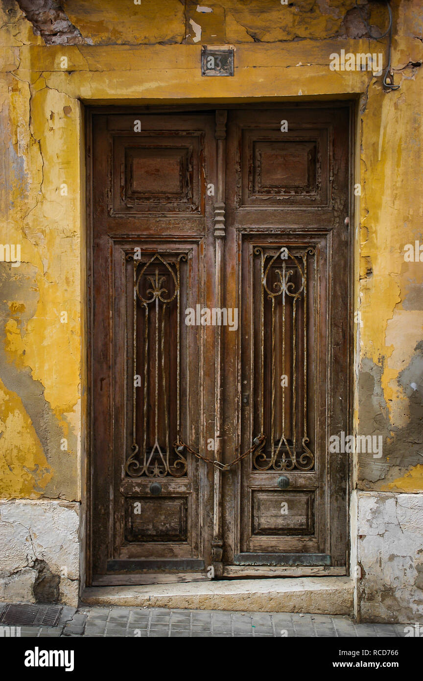 house front door a Rustic Wooden Door Stock Photo - Alamy
