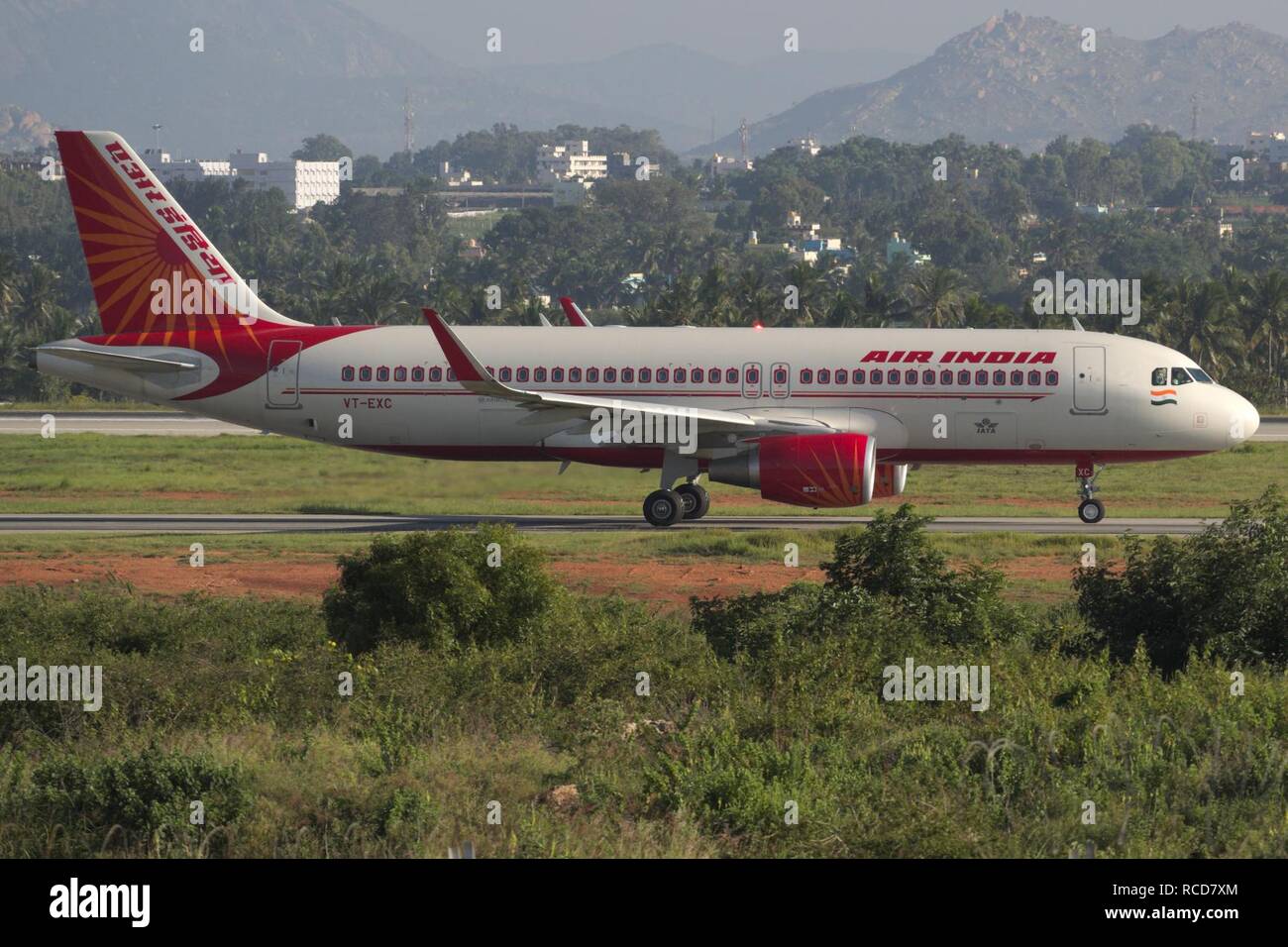 Air India VT-EXC at Bangalore Airport, Sept 2015-1 Stock Photo - Alamy