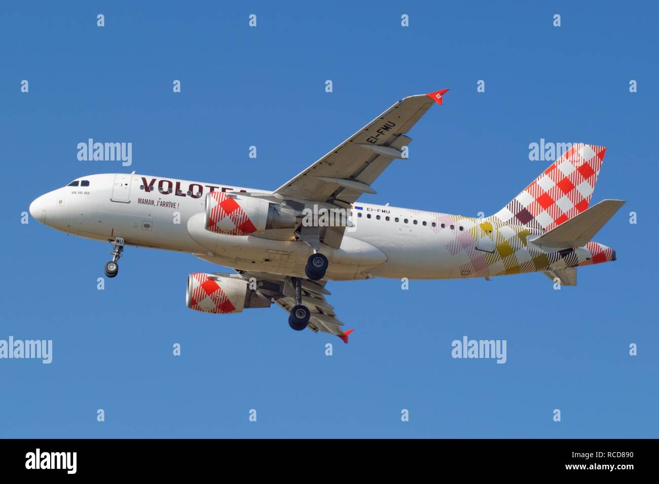 Volotea airbus a319 hi-res stock photography and images - Alamy