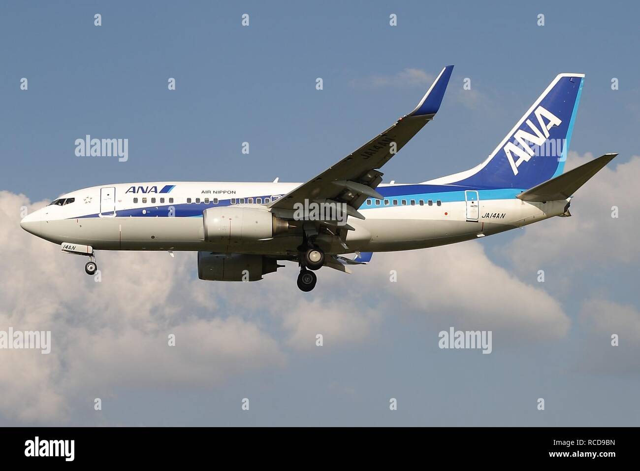 B737 700 hi-res stock photography and images - Alamy