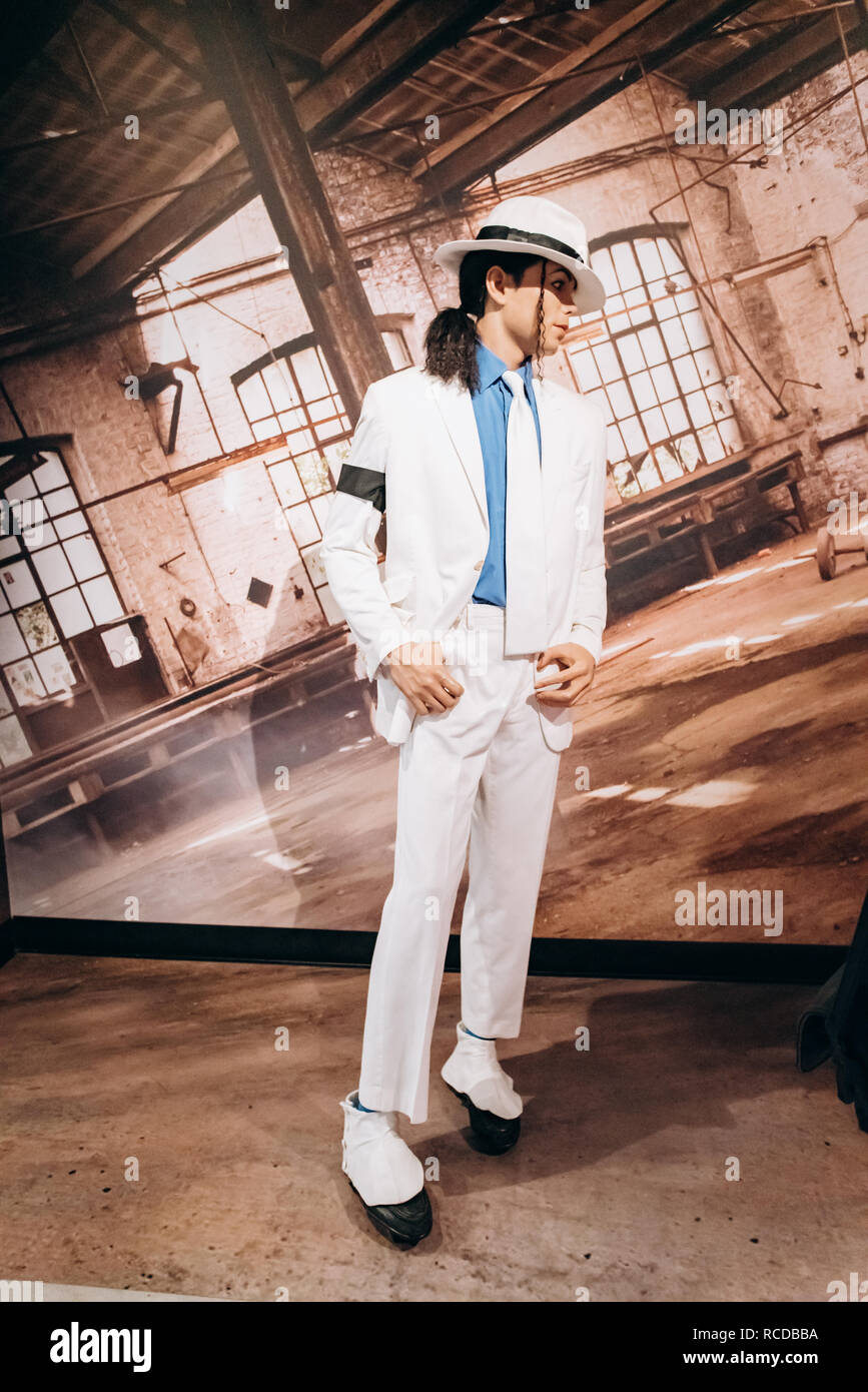 Michael jackson model hi-res stock photography and images - Alamy