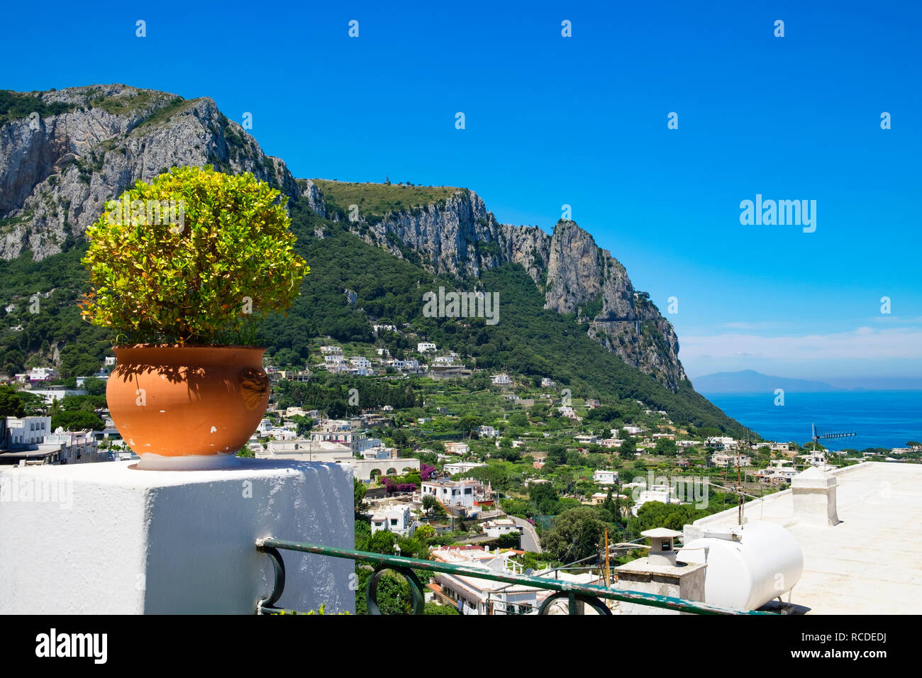 Capri vacation destination hi-res stock photography and images - Alamy