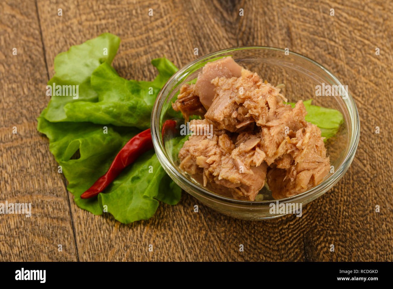 Canned tuna fish in the bowl ready for cooking Stock Photo - Alamy