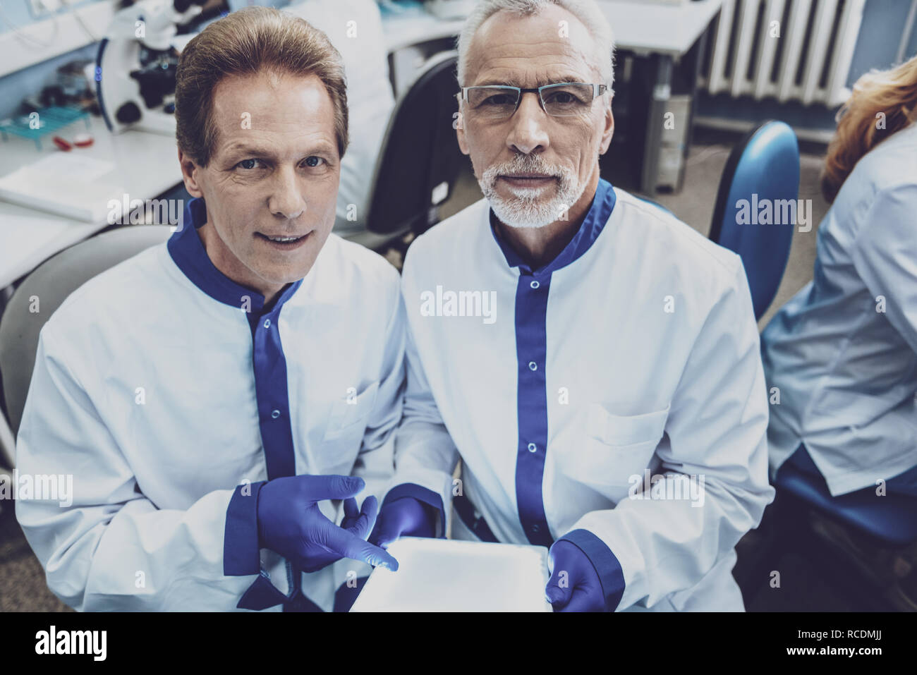 Lab assistants hi-res stock photography and images - Alamy