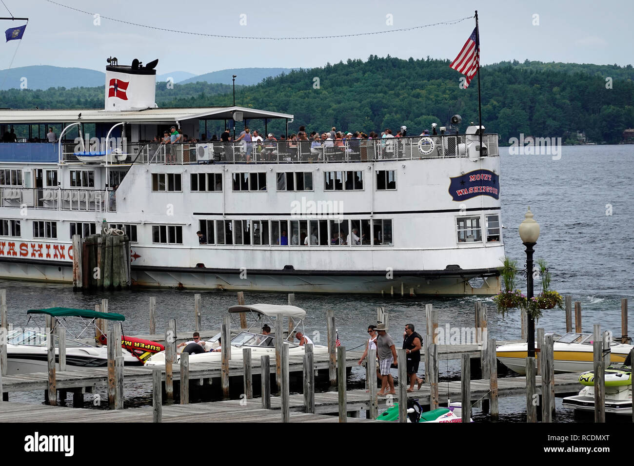 Weirs Beach Lake Winnipesaukee New Hampshire Stock Photo - Alamy