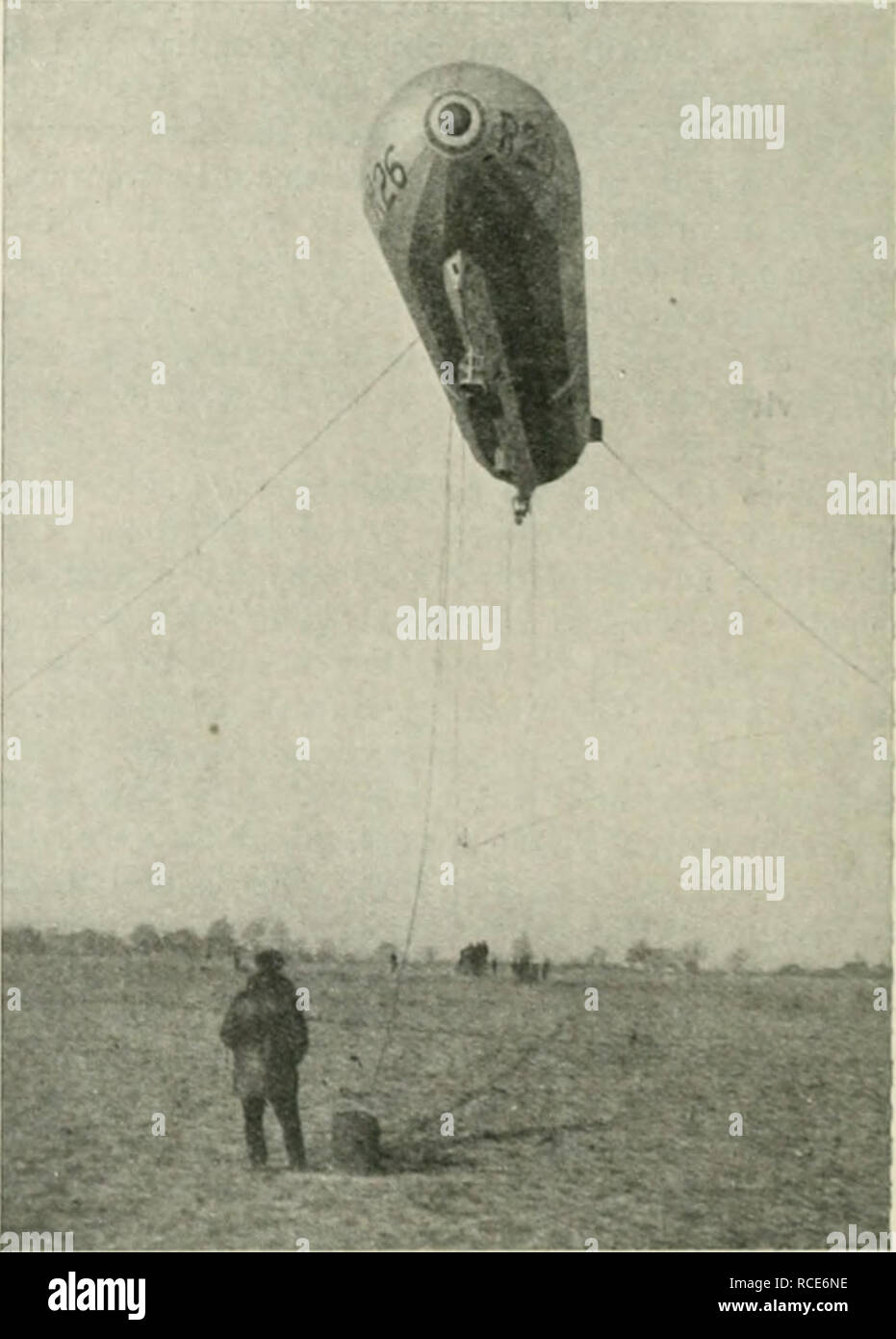 Mooring line handling hi-res stock photography and images - Alamy