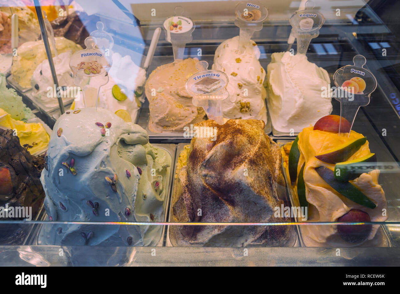 Italian Ice Cream Shop High Resolution Stock Photography and Images - Alamy