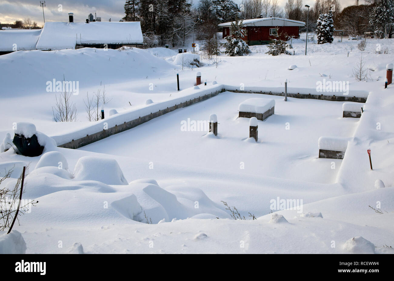 Snow foundation hi-res stock photography and images - Alamy