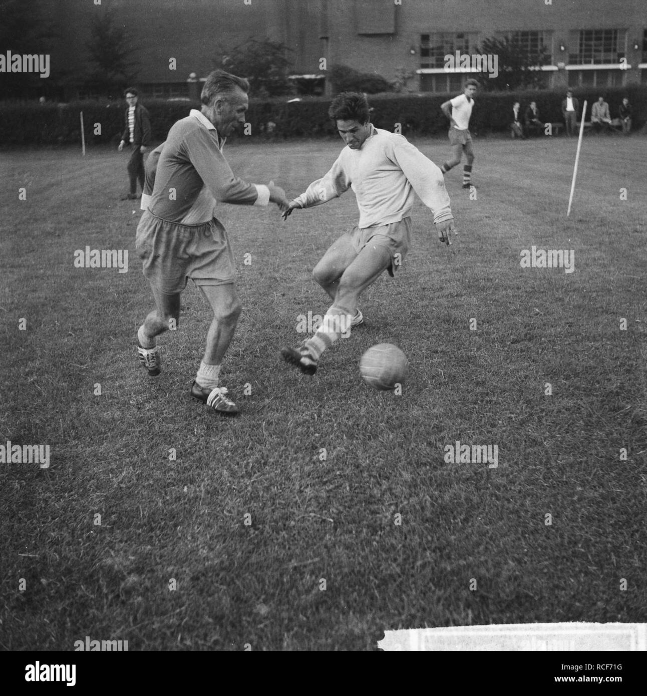 Het nieuwe Black and White Stock Photos & Images - Alamy