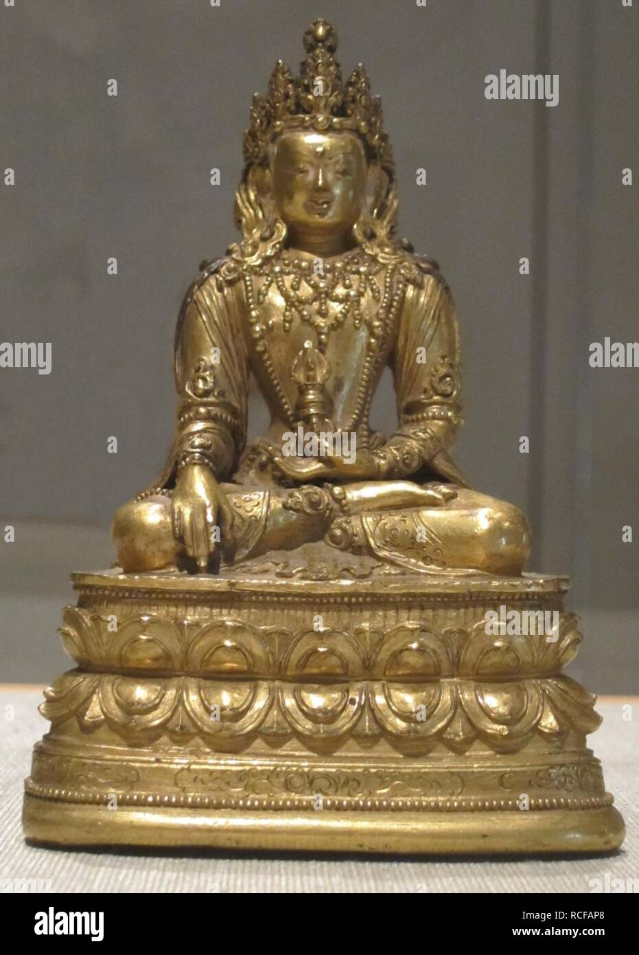 Akshobhya statue from Tibet, 18th-19th century, Honolulu Stock Photo ...