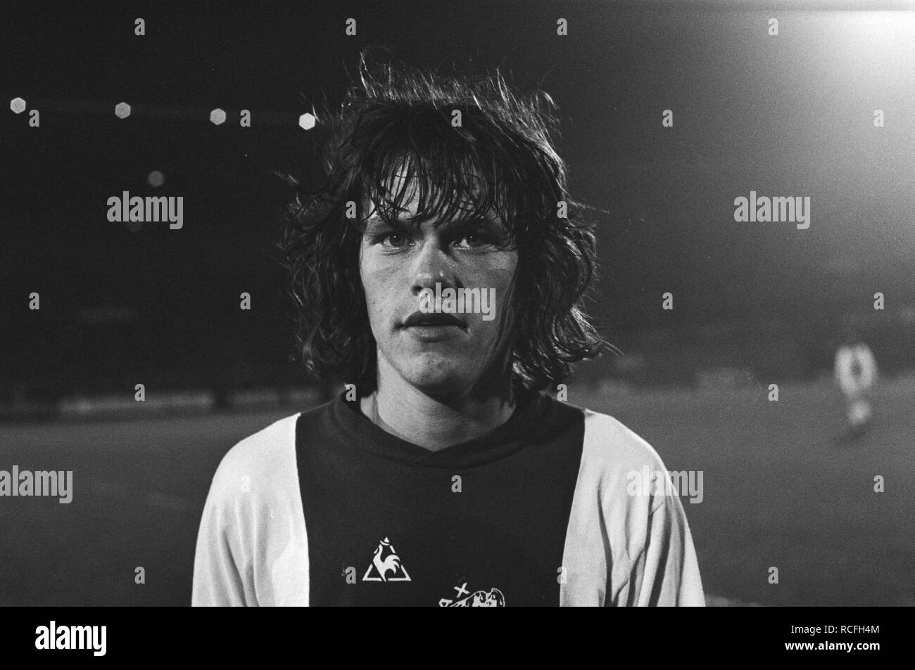 Ajax tegen PSV 1-3 spelmomenten, 26 Ajaxdebutant Arnese (kop ...