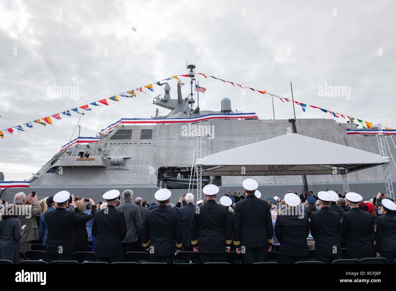 Commissioning ceremony ship hi-res stock photography and images - Alamy