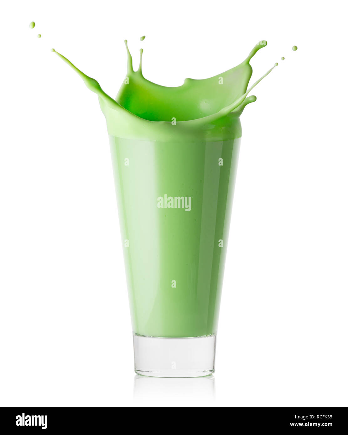 Avocado splash hi-res stock photography and images - Alamy