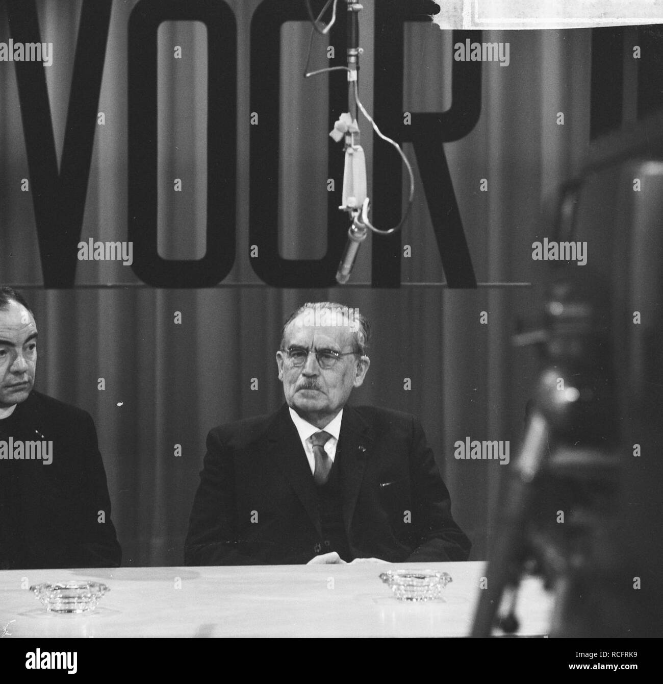 Dr w drees hi-res stock photography and images - Alamy