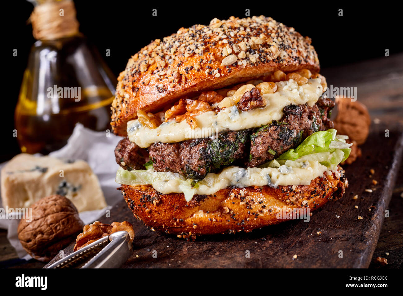 Walnut burger hi-res stock photography and images - Alamy