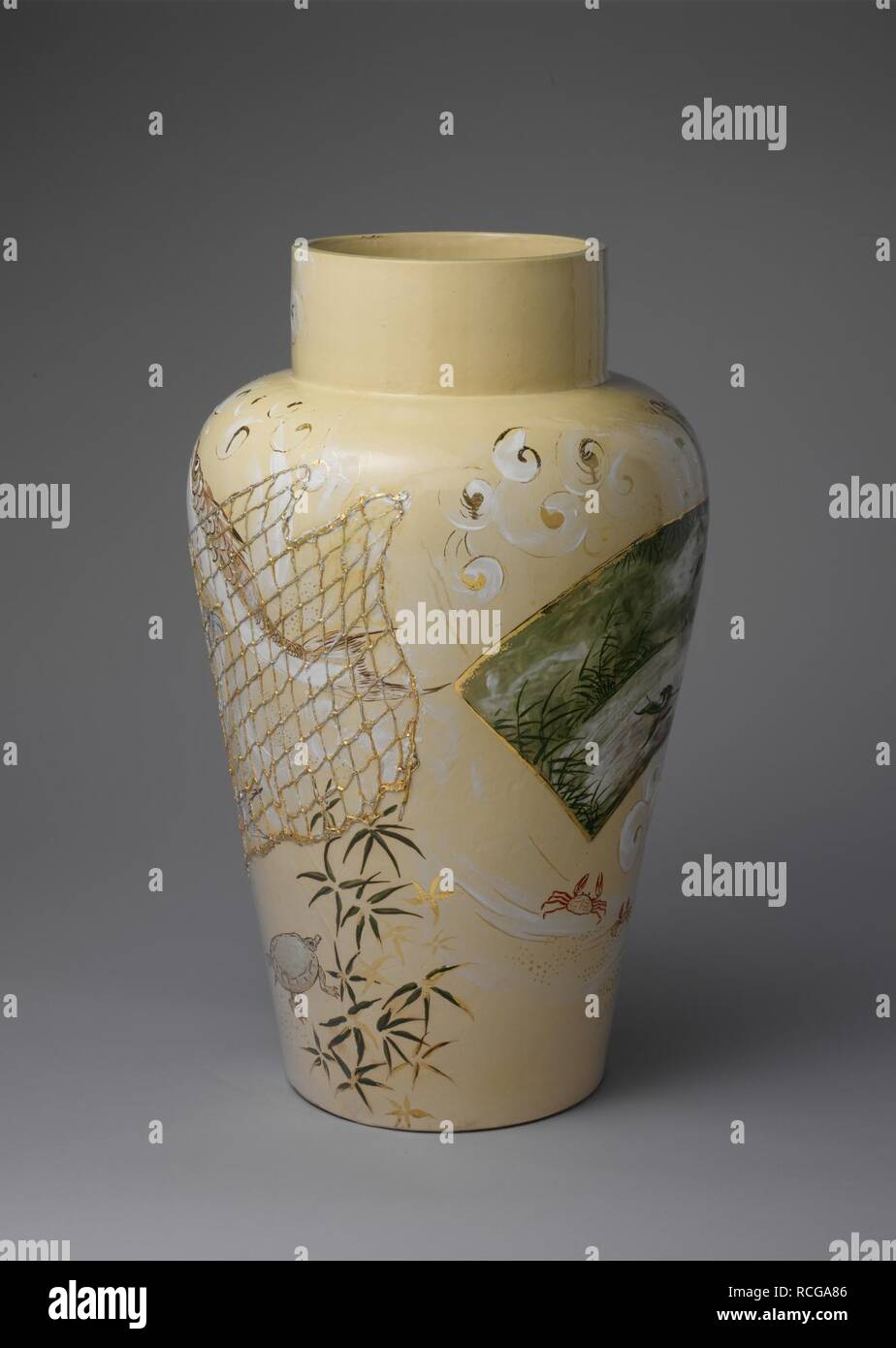 Aladdin vase hi-res stock photography and images - Alamy