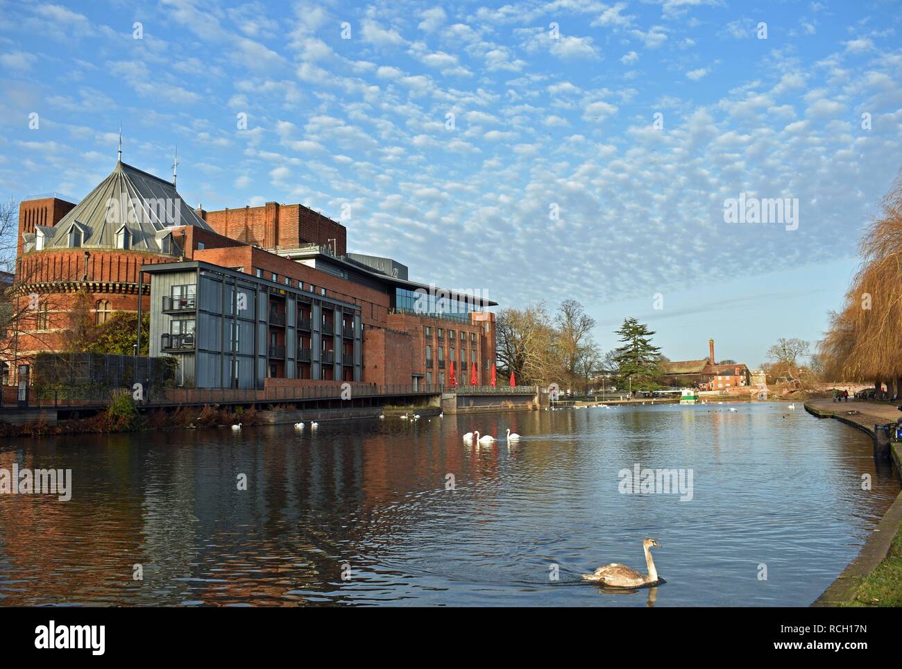 Royal Shakespeare Company, RSC, Theatre & River, Stratford Upon Avon ...