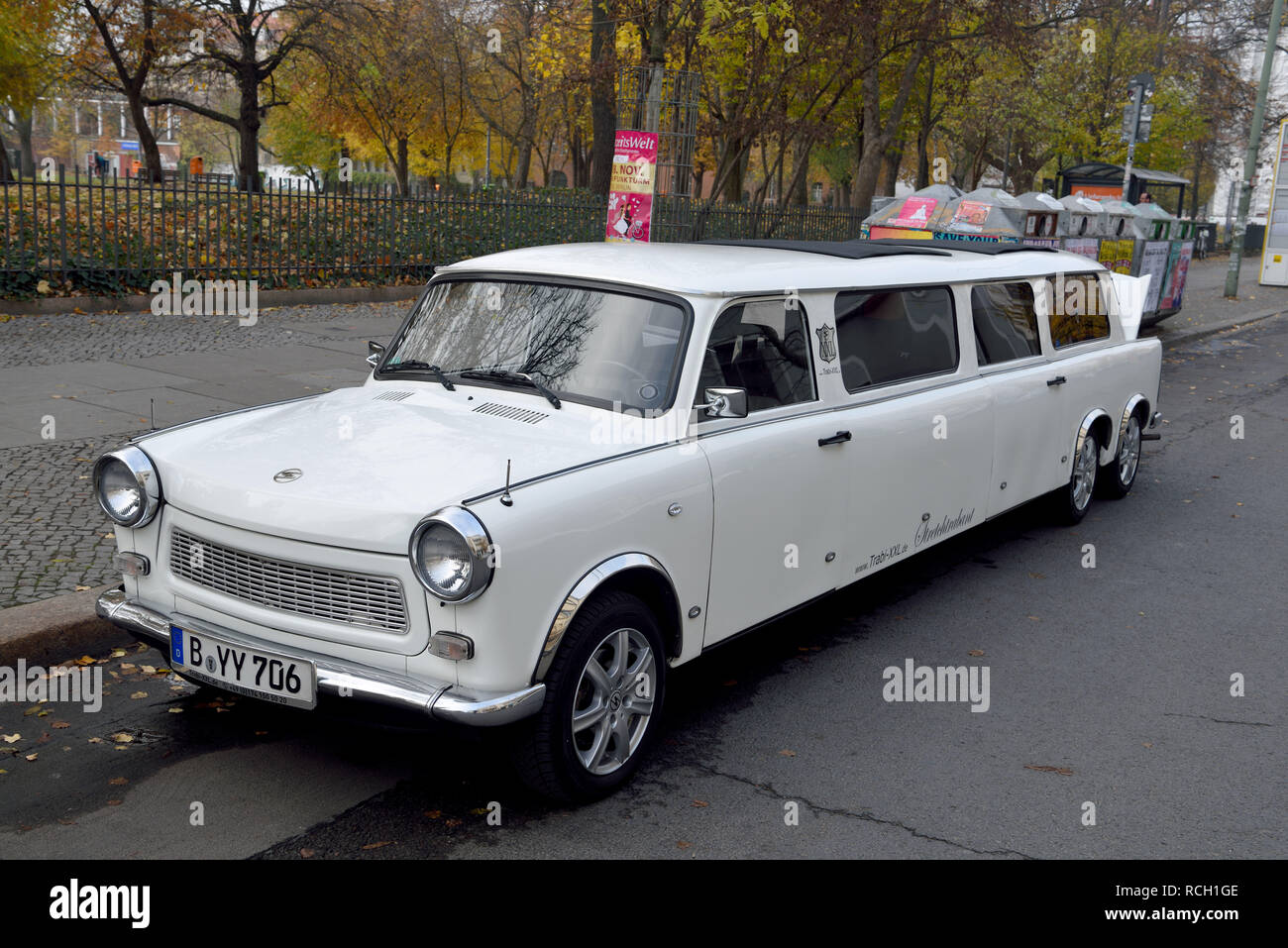 Limousine berlin tour hi-res stock photography and images - Alamy