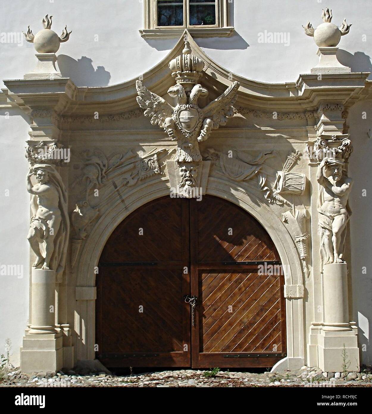 Alba Iulia - Poarta cu atlanti Stock Photo - Alamy