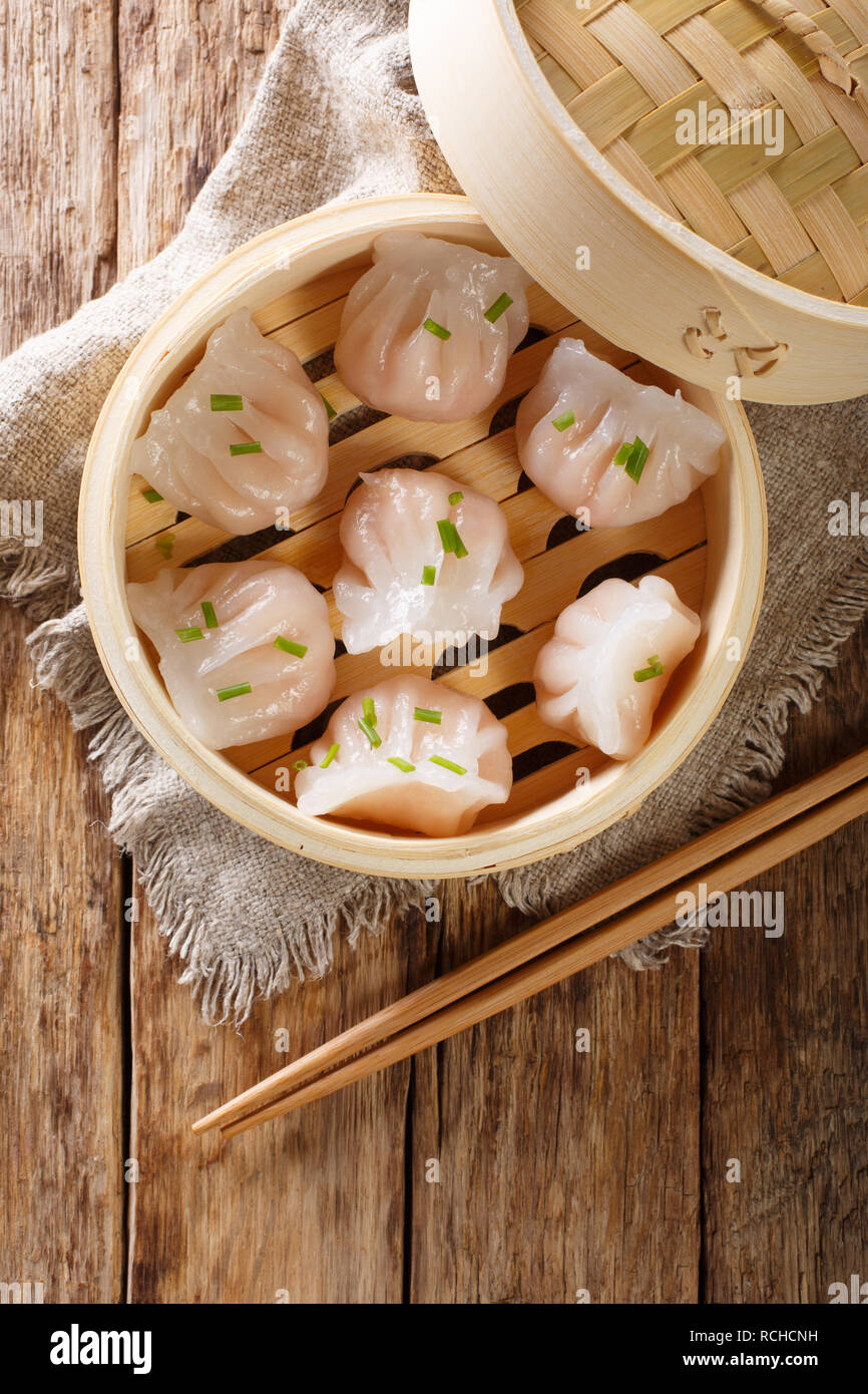 Bamboo dim sum basket hi-res stock photography and images - Alamy