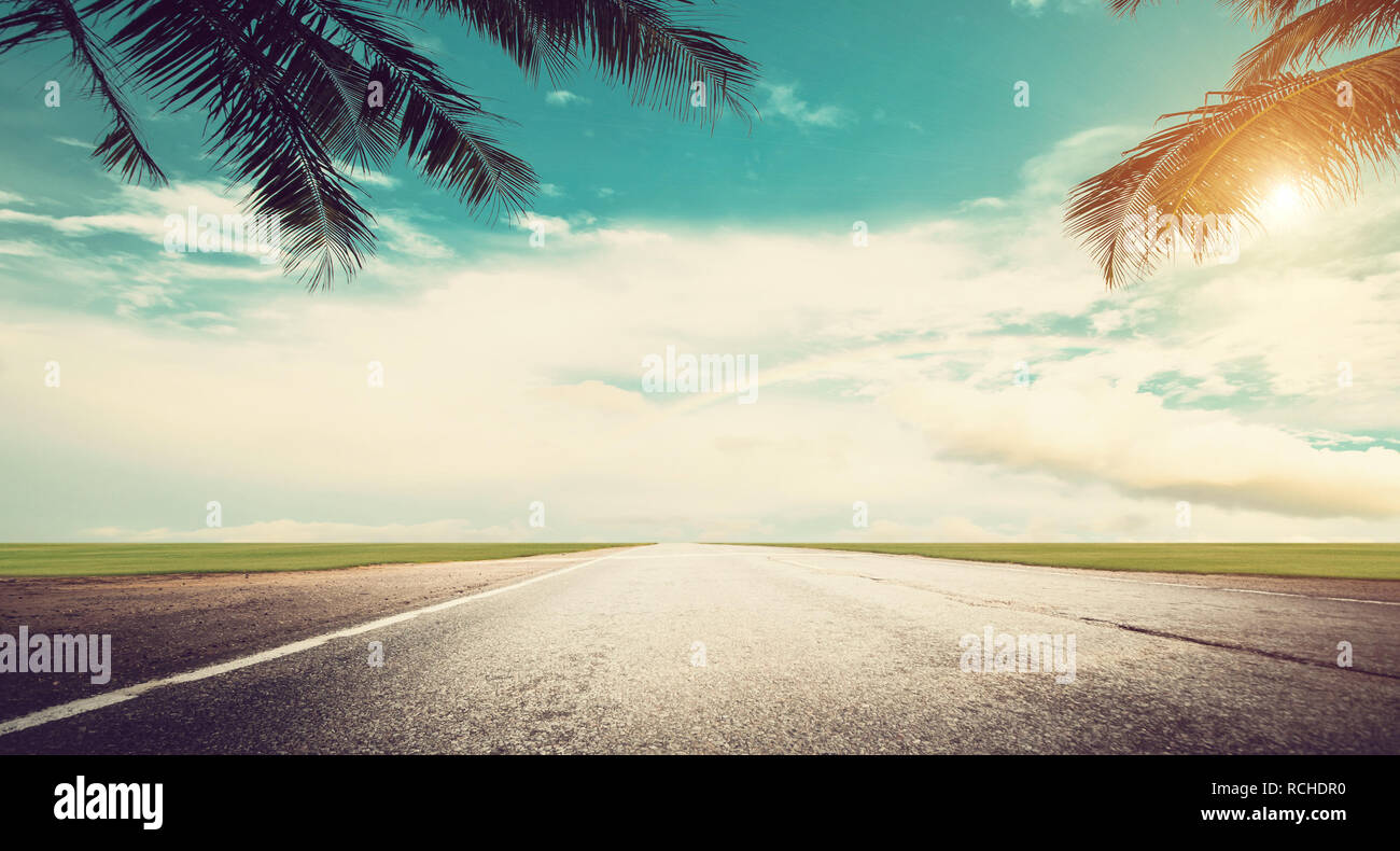 Tropical road hi-res stock photography and images - Alamy