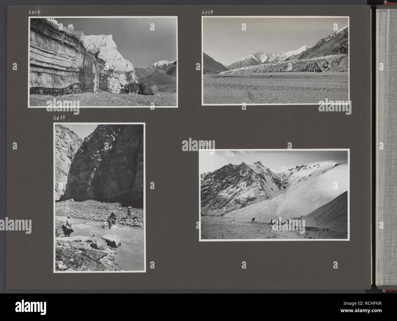 Albumblad met vier fotos. linksboven Gletsjertong van de Sultan ...