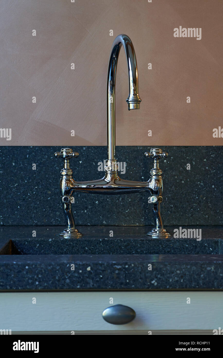 Close up of a classic designed water tap Stock Photo - Alamy