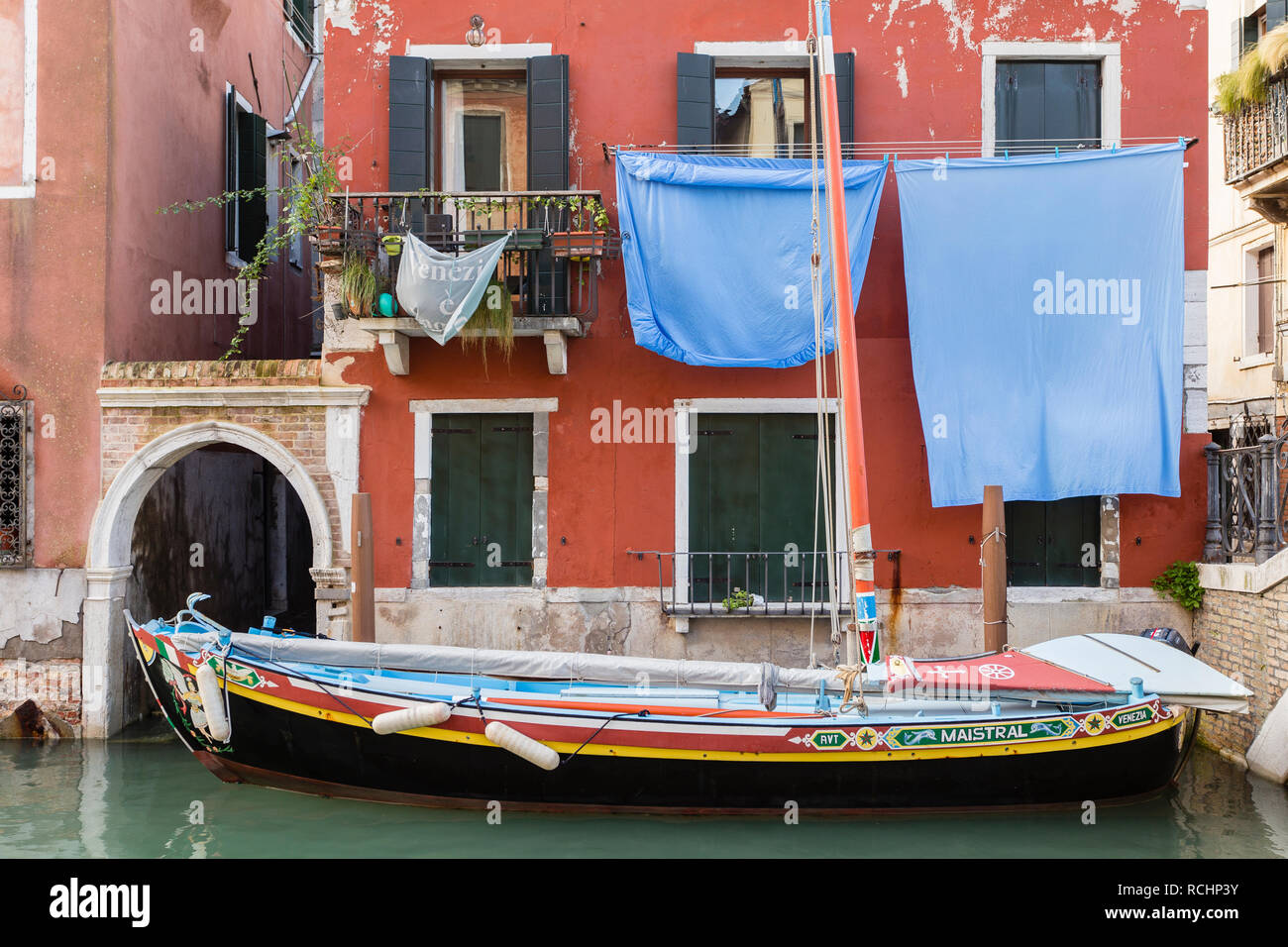 Italy veneto venice venezia sail hi-res stock photography and images ...