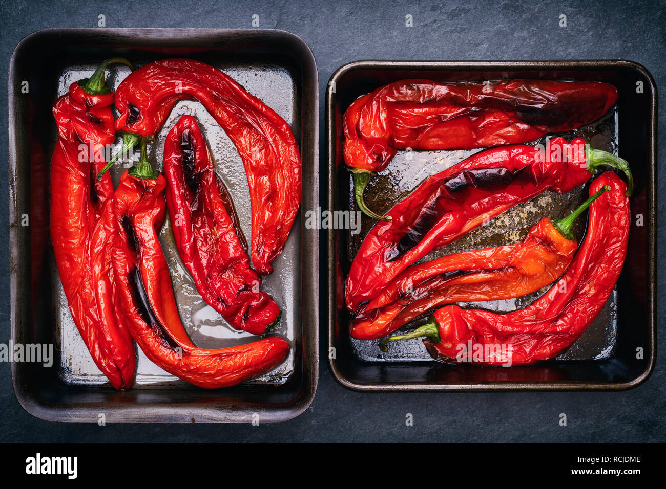 Baking trays hi-res stock photography and images - Alamy