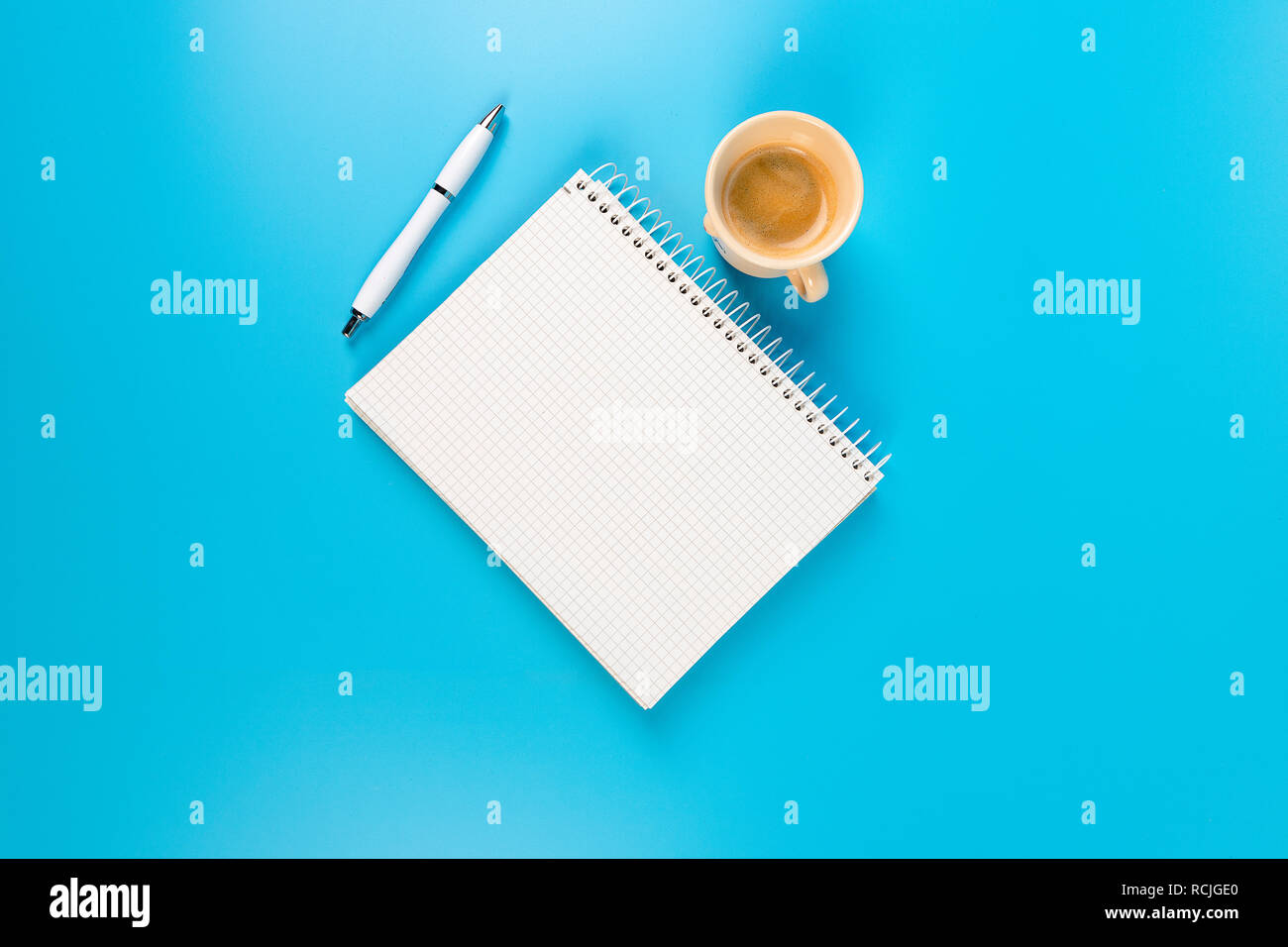 take notes while drinking a coffee Stock Photo - Alamy
