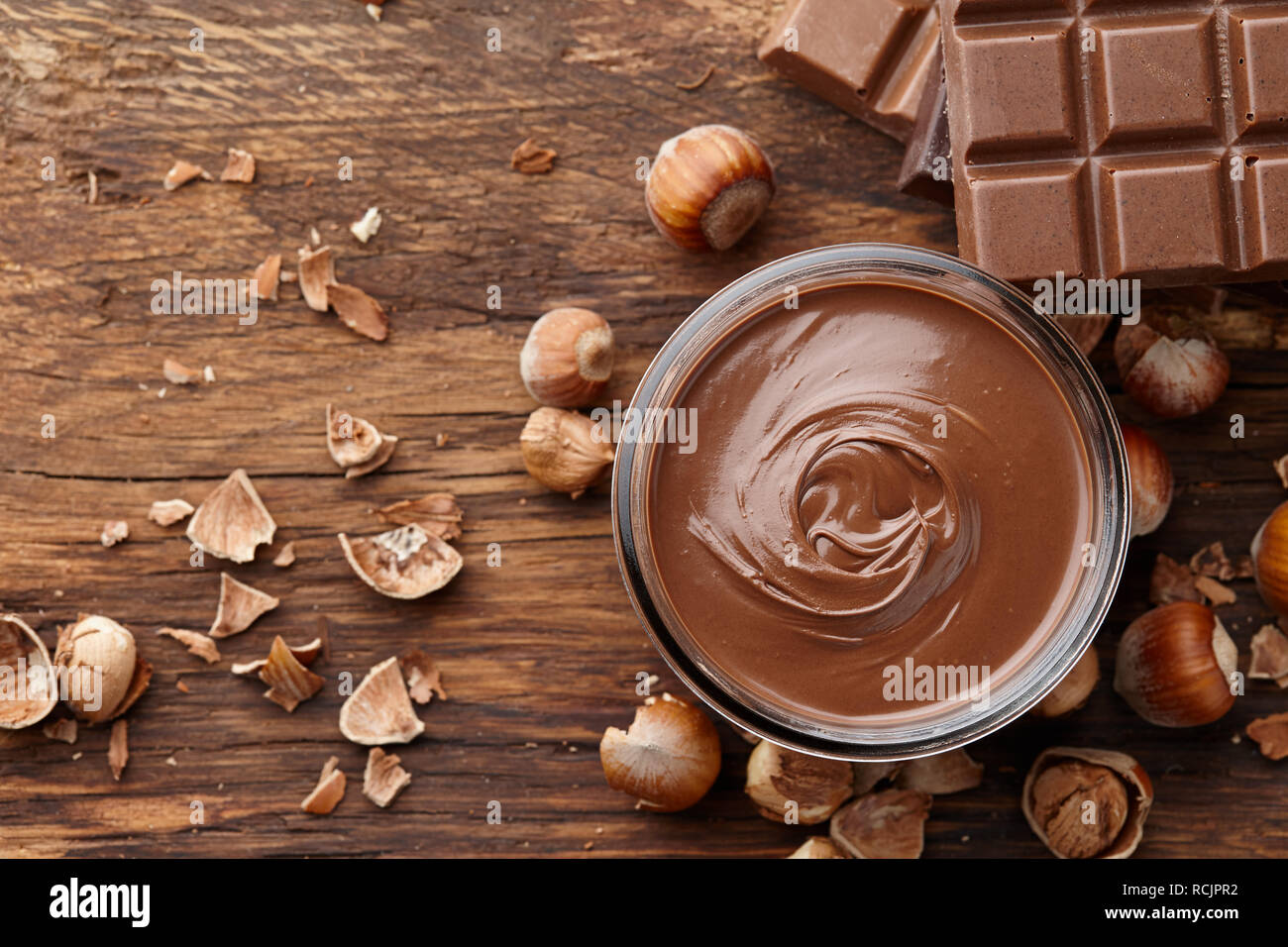 Dark chocolate spread hi-res stock photography and images - Alamy