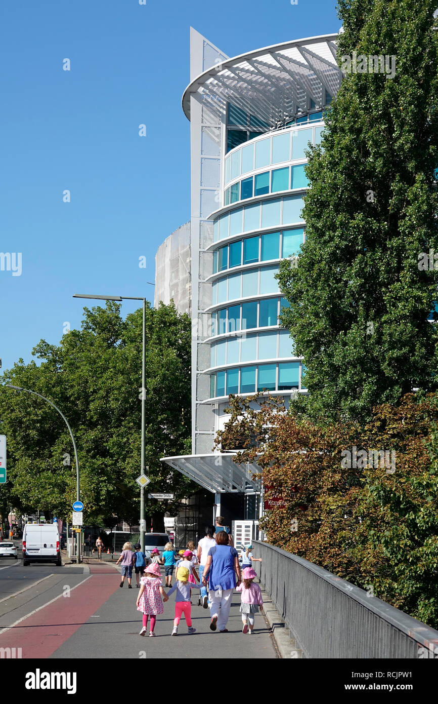 Berlin halensee hi-res stock photography and images - Alamy