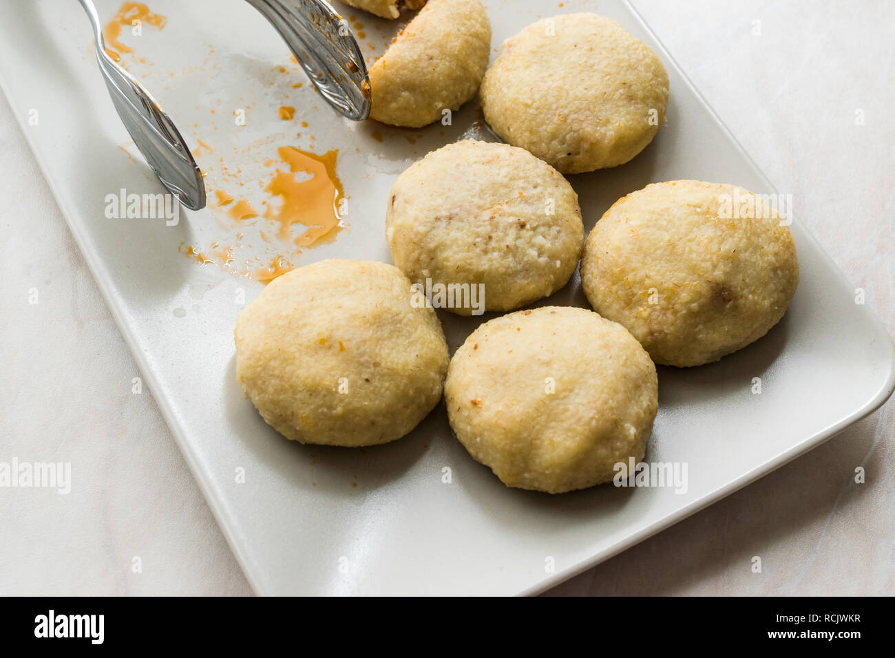 Haslanmis icli kofte hi-res stock photography and images - Alamy