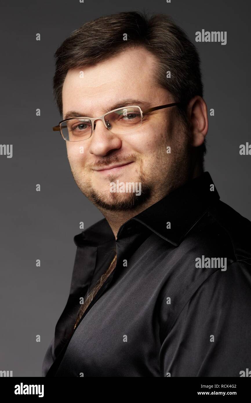 Shakh hi-res stock photography and images - Alamy