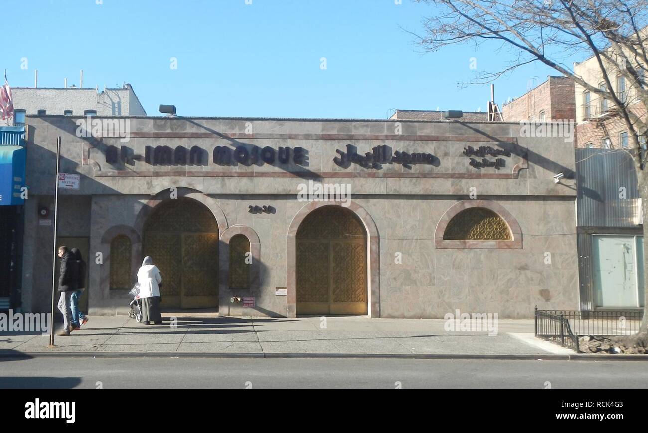 Al-Iman Mosque Steinway St jeh Stock Photo - Alamy