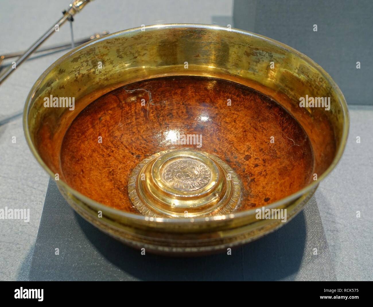 Silver gilt bowl hi-res stock photography and images - Alamy