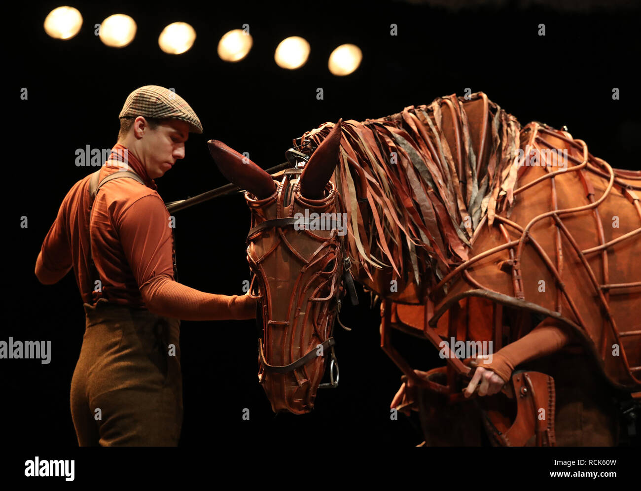 War horse theatre production puppet hi-res stock photography and images ...