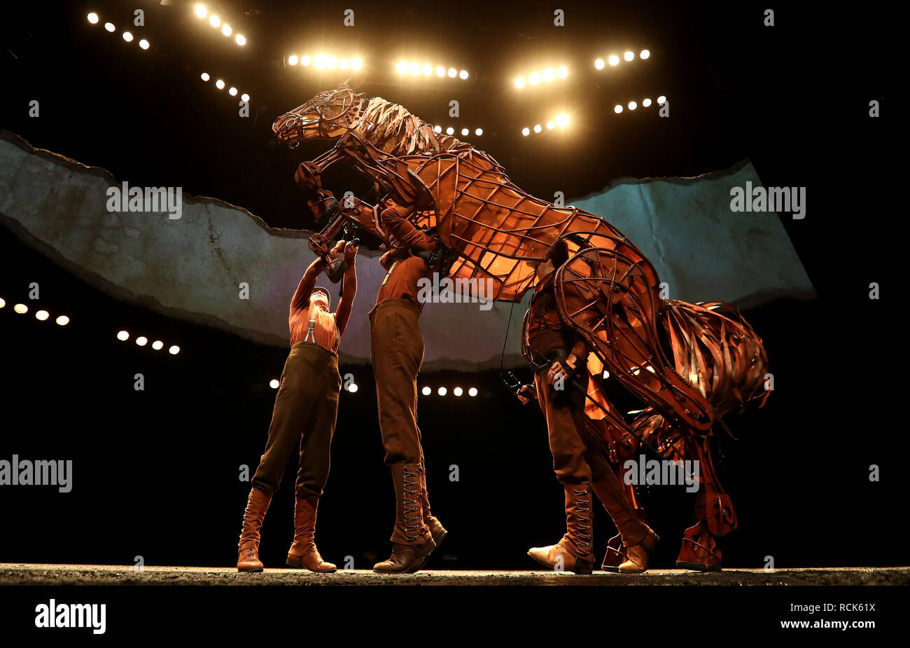 Joey the life-size horse puppet from the War Horse theatre production ...