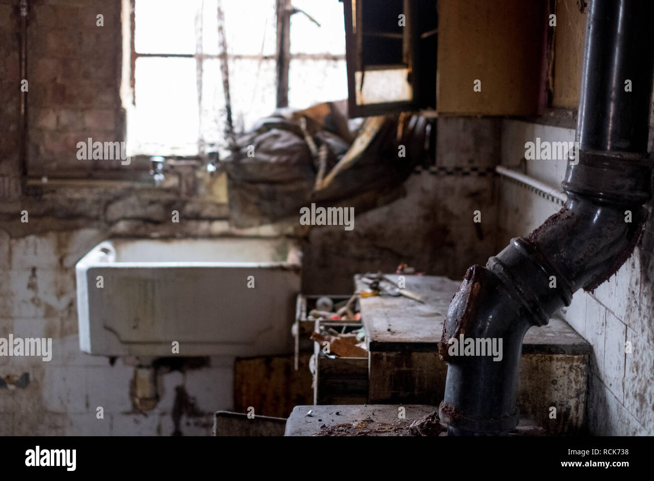 Poor empty cupboards kitchen hi-res stock photography and images - Alamy