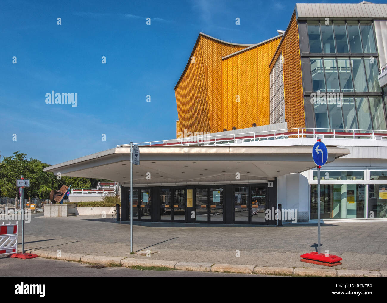 Berlin-Mitte, Tiergarten. Entrance of the Berlin Philharmonic Chamber ...