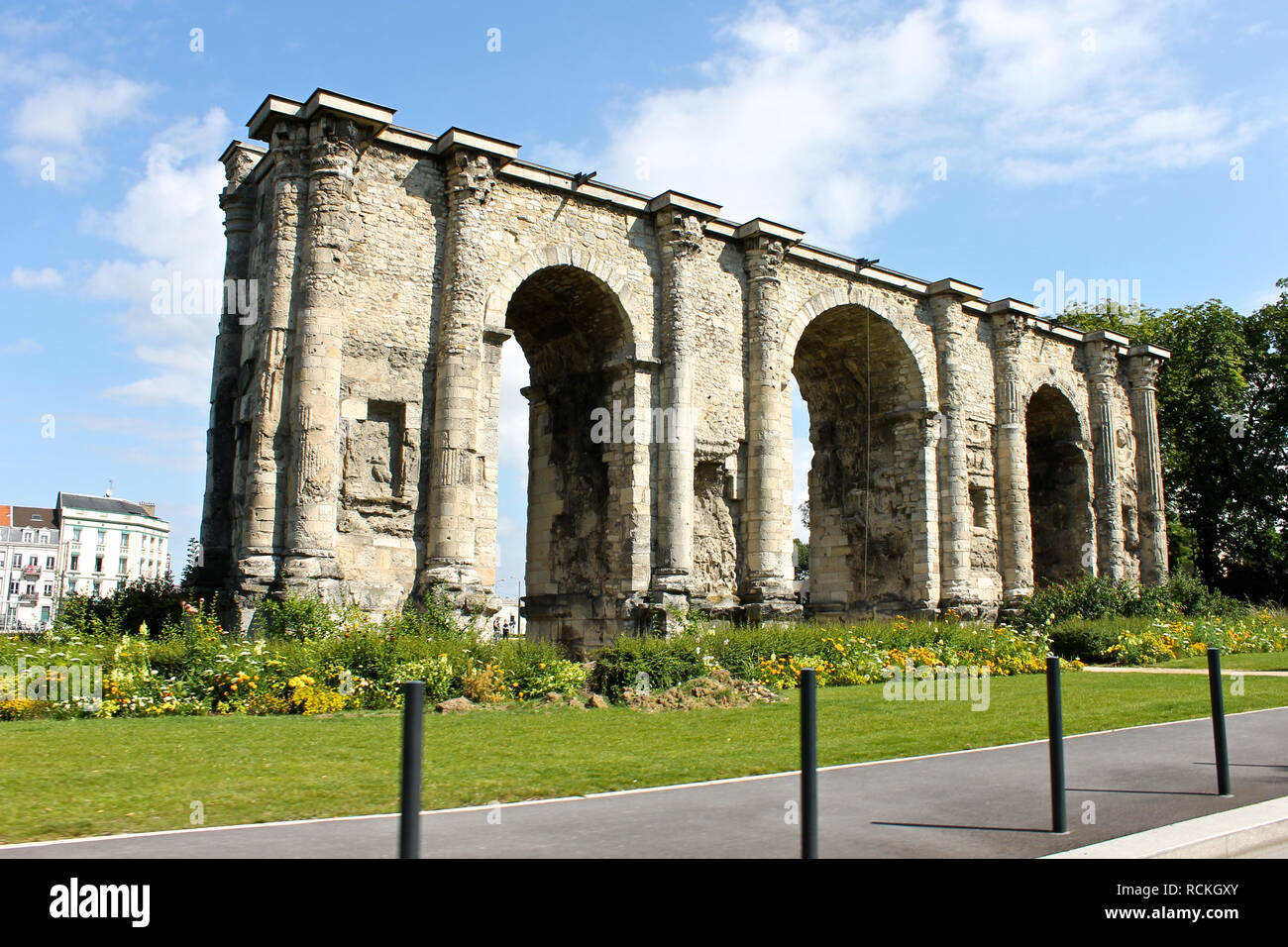 Porte de rome hi-res stock photography and images - Alamy