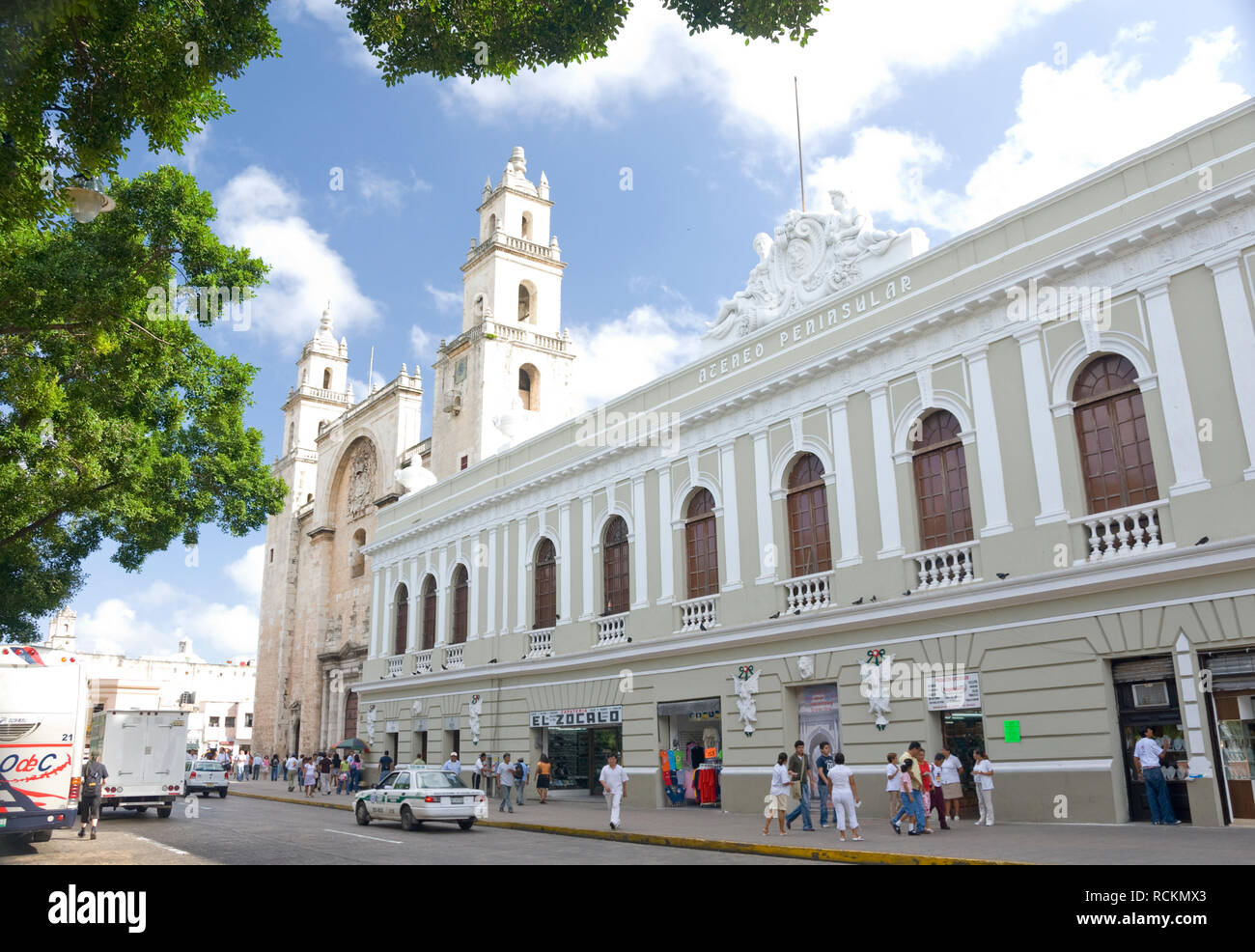 Mexico – Jan 15 2007: the Cathedral and Museo MACAY modern art museum ...