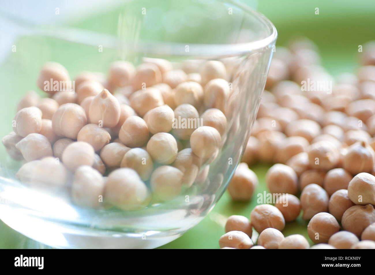 Glass bowl raw chickpeas hi-res stock photography and images - Alamy