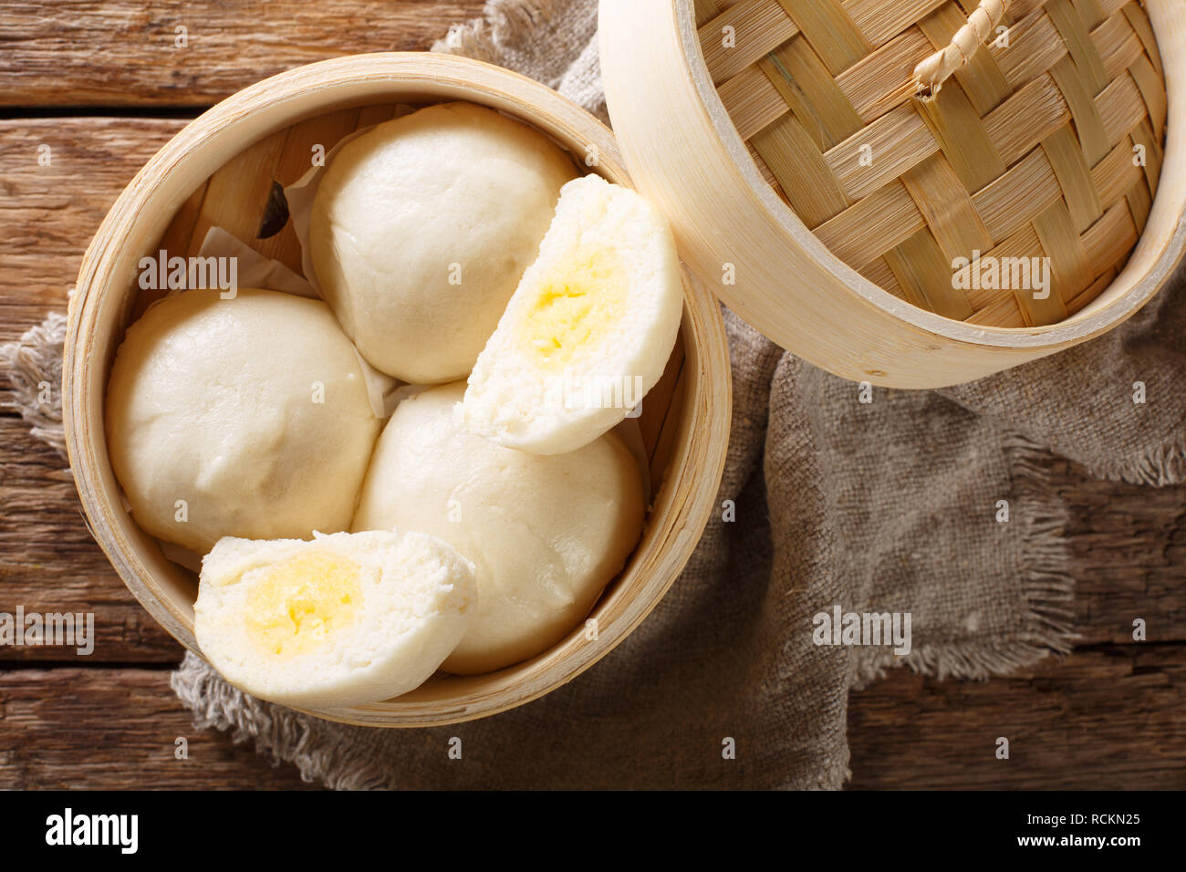 Chinese steamed bread hi-res stock photography and images - Alamy